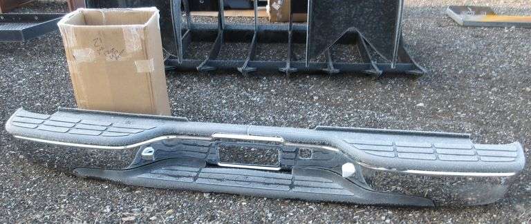 Chevy/GMC rear bumper, fits 1997-2007 Classic 2500 HD, 3500 HD ...