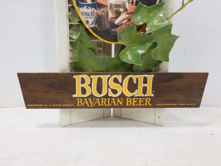Vintage Anheuser 205-301-73 Busch Bavarian beer sign, 11"W x 19"H ...