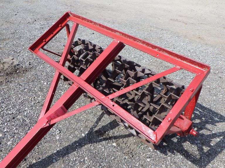 Crow foot roller crumbler, 4'W, used - Albrecht Auction Service