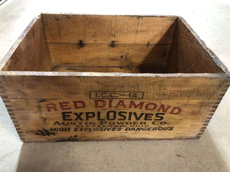 Red Diamond Explosives Crate - Albrecht Auction Service