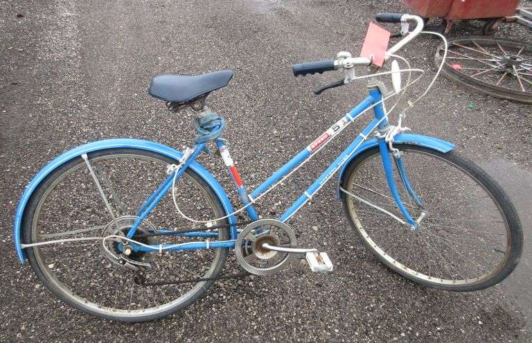 Vintage 60s-7-s Western Flyer bicycle, 5-speed with Troxel seat, tires ...