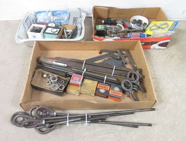 Machines Shop tools, includes: Arbor and Dial Indicator and Roll On ...