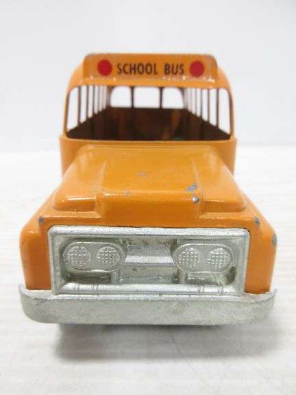 Hubley school bus, 9 3/8"L, has paint loss - Albrecht Auction Service