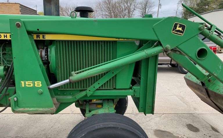 John Deere 158 Loader with an 8' Bucket, No Take-Off Stands - Albrecht ...