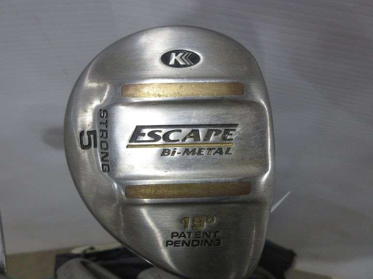 Men's Pro Select NXT golf irons in a Callaway golf bag, includes: (3 ...