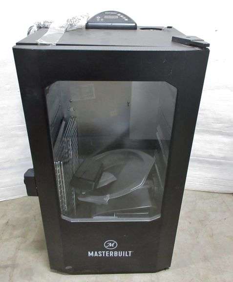 Masterbuilt smoker, 17"W x 15"D x 31"H, new, never used, missing wood ...