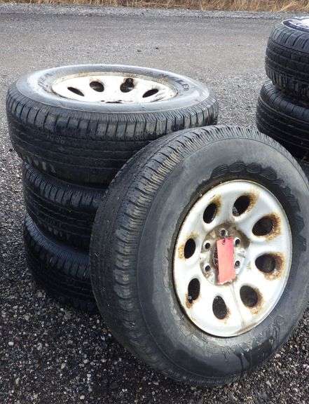 17" Chevy 6-bolt rims set of (4) of 2005 1500, 265/70R17, used ...