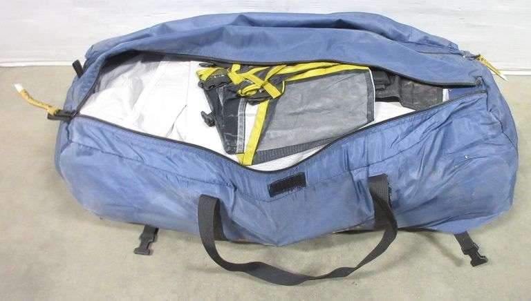 Columbia bugaboo dome tent, good - Albrecht Auction Service