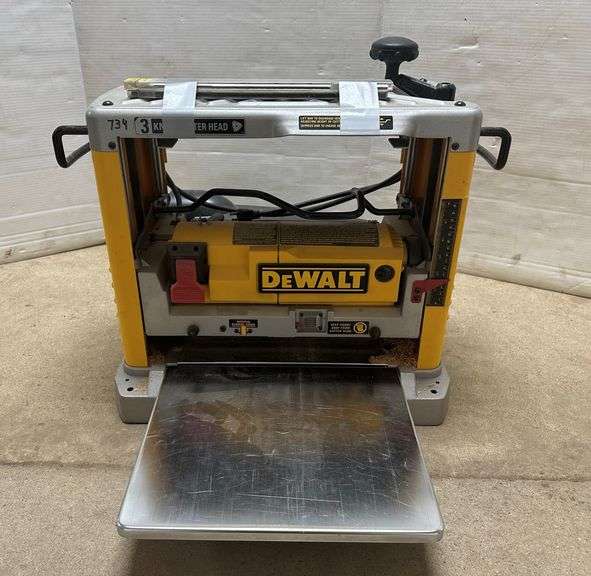 DeWALT planer, motor runs, for parts or repair, as is; (2) Planer blade ...