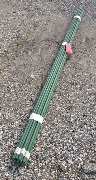 (20) 7' Gardener Select green vinyl steel stakes, steel core for ...