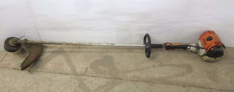 Stihl FS 110R string trimmer, runs good, used - Albrecht Auction Service