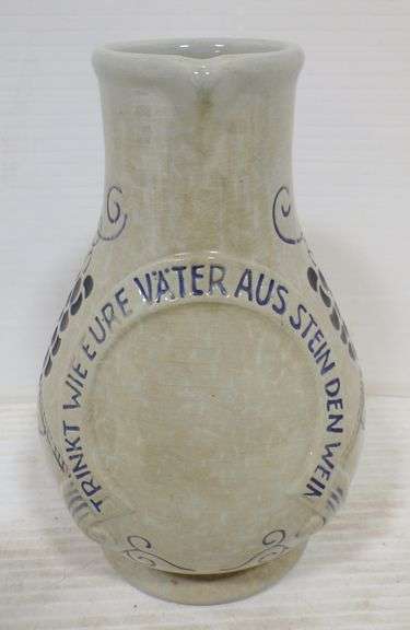 Older German wine decanter, "Trinkt wie eure vater aus stein den wein ...