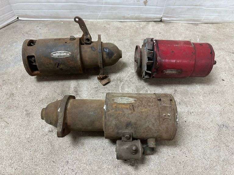 (2) Starters, both work, possibly for Farmall; Generator for Farmall ...