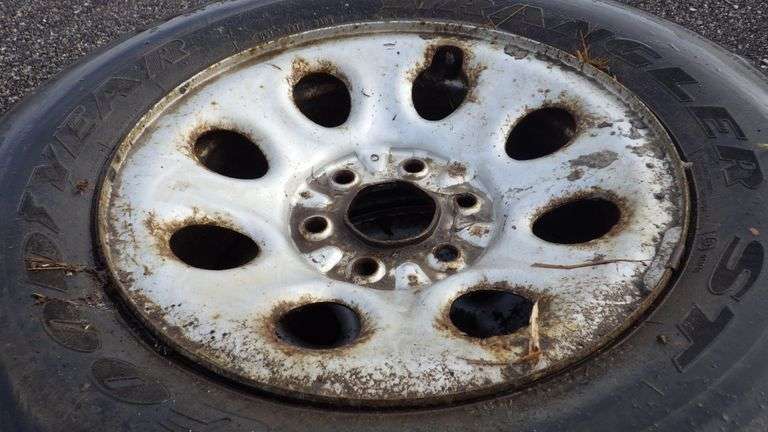 17" Chevy 6-bolt rims set of (4) of 2005 1500, 265/70R17, used ...