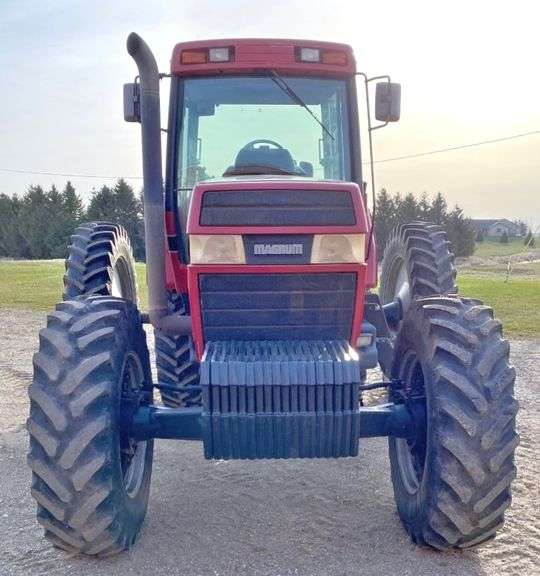 1996 Case IH 7220 Magnum Tractor, (7270 Hours), 18-Speed Forward, 4 ...