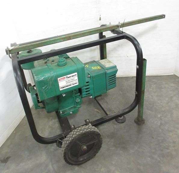 Coleman 4,000W Generator , 8 HP, Briggs & Stratton motor needs carburetor cleaned, power is in ...