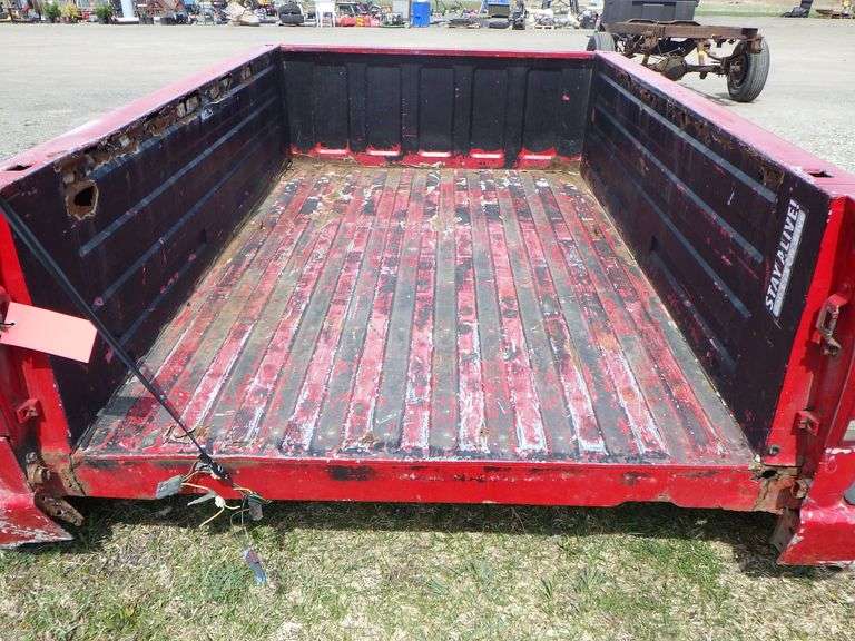 1991 Stepside Chevy Bed, has wear - Albrecht Auction Service