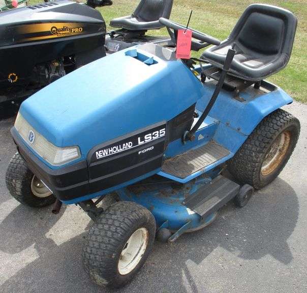 New Holland 15 HP Kohler Command LS35 lawn tractor, does not run ...