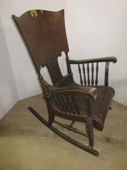 Wisconsin Chair Company antique 1800's rocking chair, Seat- 19 1/2"W x ...