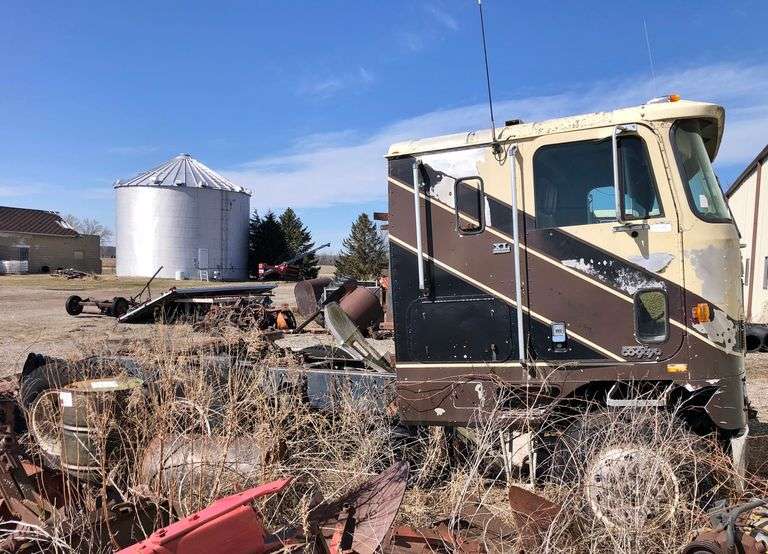 1982 International 9670 Semi Tractor, No Engine, Transmission, or Fuel ...