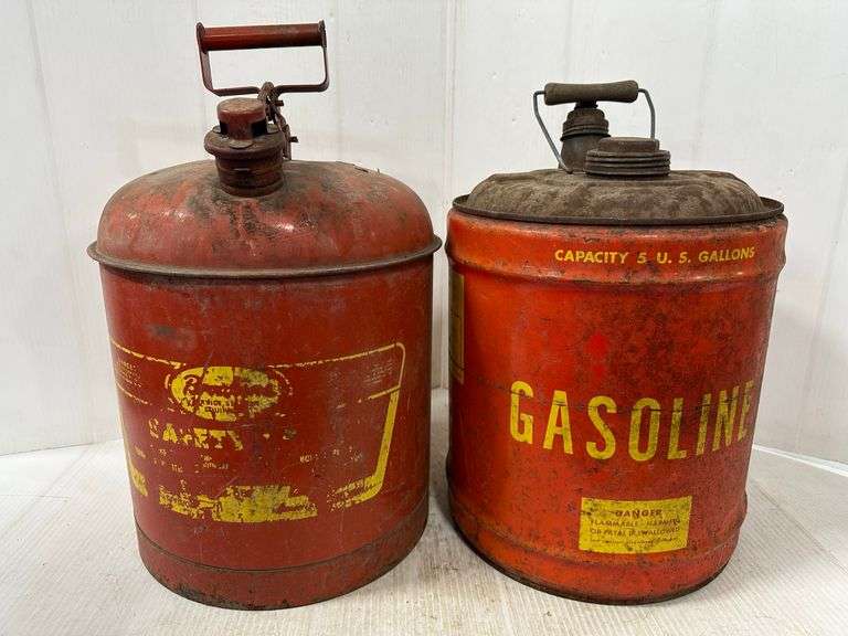 (2) 5-Gallon Metal gas cans - Albrecht Auction Service
