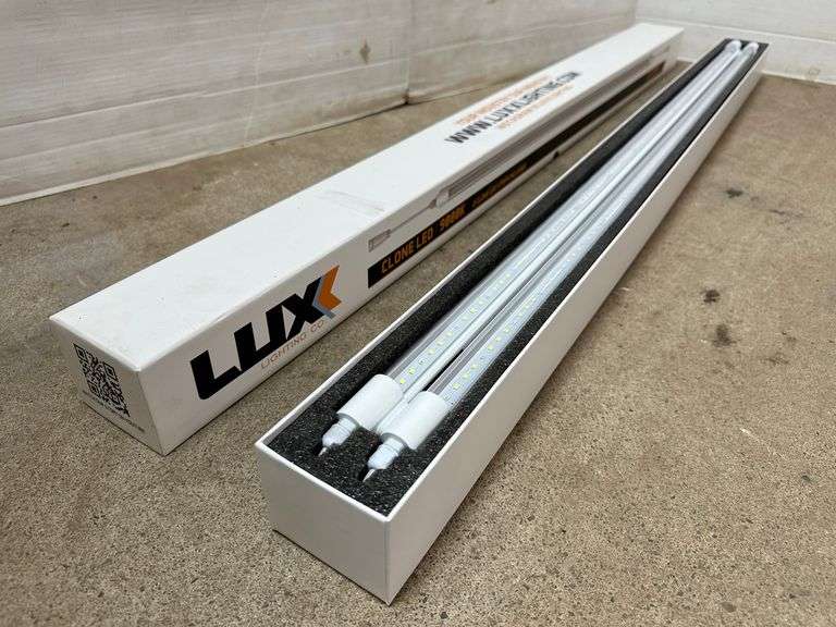 Luxx 18W clone LED 9000K 2-Pack, used, tested and works - Albrecht ...