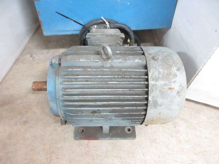 Three-phase 5 HP 240V electric motor, 1730 RPM with switch box panel ...