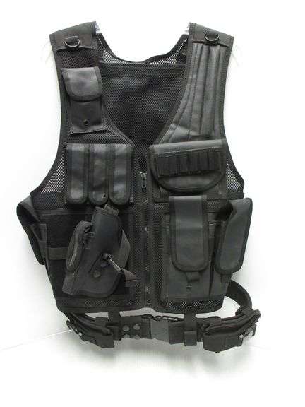 UTG 547 law enforcement tactical vest, fully adjustable one size fits ...