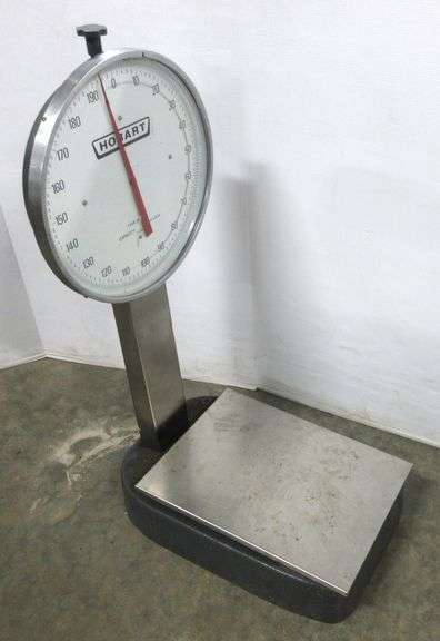 Hobart 200 lb. scale - Albrecht Auction Service