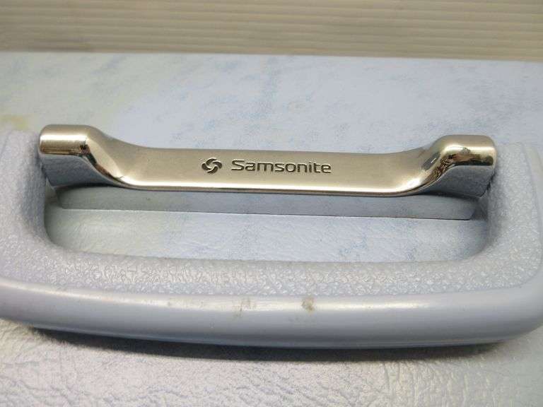 Two-piece vintage 1970's Samsonite hardshell suitcase set, includes ...