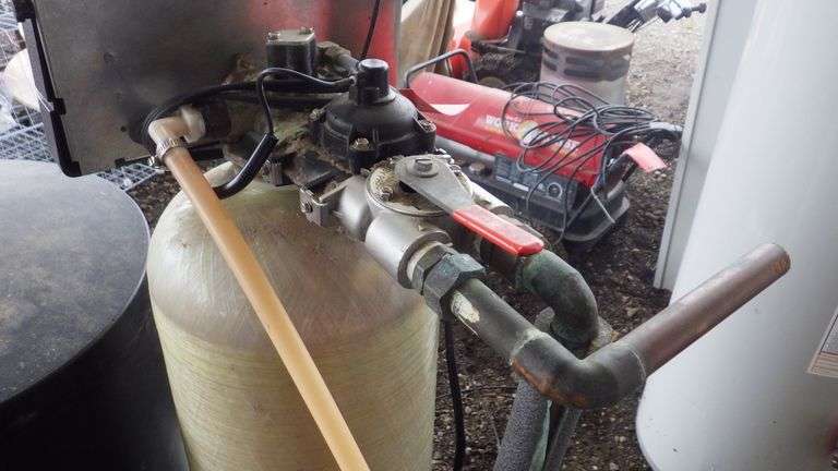 Wolverine water softener with reverse osmosis system - Albrecht Auction ...