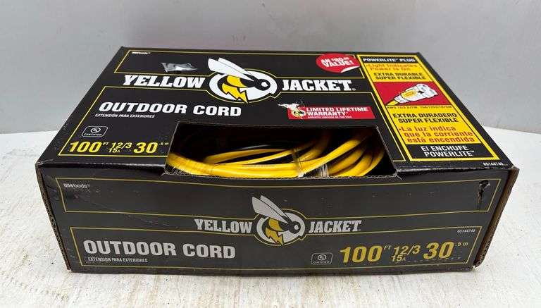 100' Extension cord, contractor grade No. 12 wire with ground, NIB ...