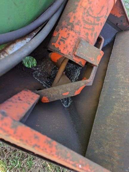 Gravity Wagon with Killbros Hydraulic Auger, Roll Tarp, Used for ...