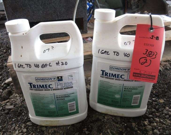(2) Gallon jugs of Trimec grass and weed herbicide - Albrecht Auction ...