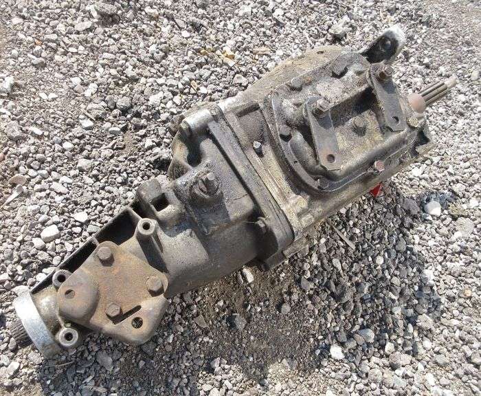 1966-67 Muncie 4-speed transmission, main housing casting in 3885010 ...