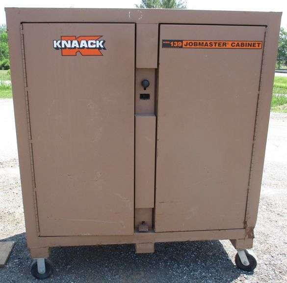 Knaack Model No. 139 Jobmaster cabinet, 59.4 cu. ft. - Albrecht Auction ...