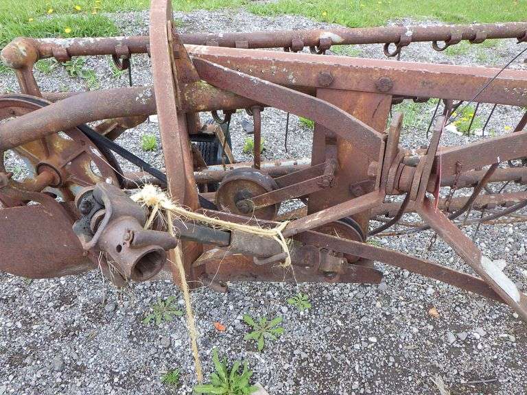 3-Point Hitch Hay Rake, 10'W, right tire is low, used, wear - Albrecht ...