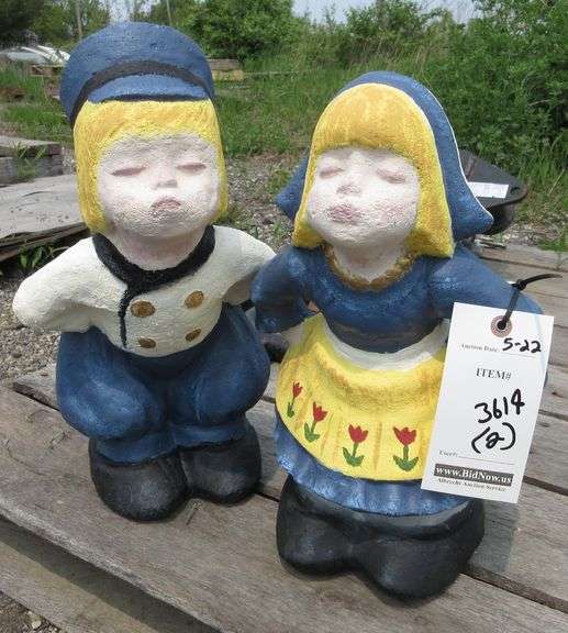 Cement Dutch boy and girl - Albrecht Auction Service