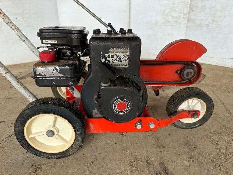 Yardsman Edger with 2 hp Briggs & Stratton Engine, Pulls and Has ...