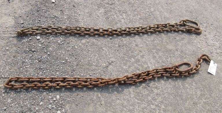 (2) Logging chains with ring on end, good - Albrecht Auction Service