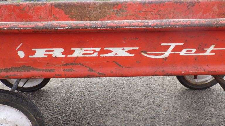Older red Rex Jet wagon - Albrecht Auction Service