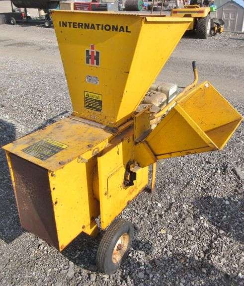 International Harvester chipper/shredder, 8 HP, ran and worked well 2 ...