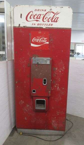 Old Coke machine, 32"W x 18"D x 78"H, needs to be restored - Albrecht ...