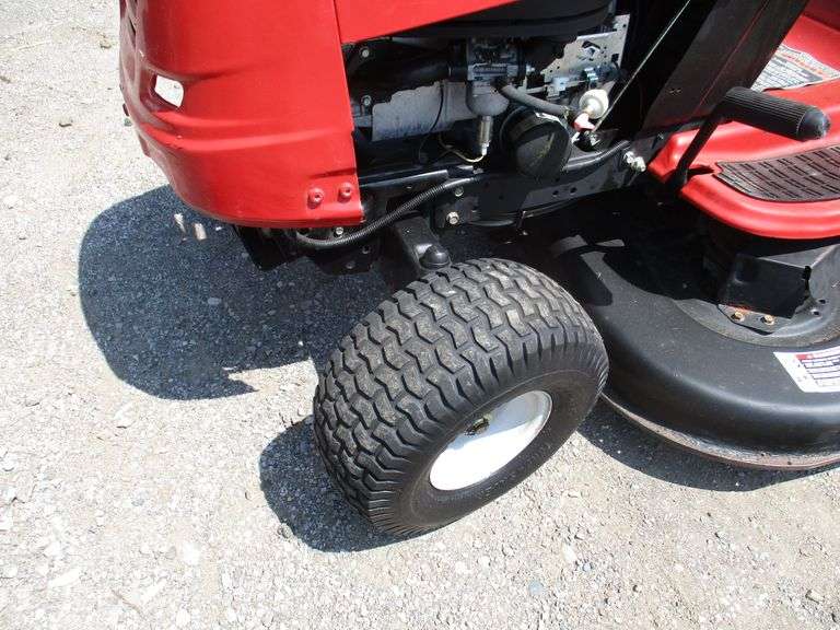 Huskee LT4200 mower, 42" cut, 7-Speed, runs and cuts as it should, new ...