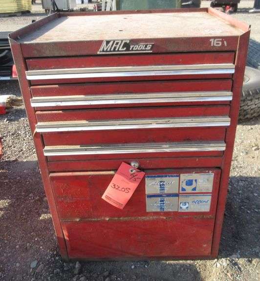 Mac tools side tool box has keys, 20"W x 17"D x 28"H, some slides need ...