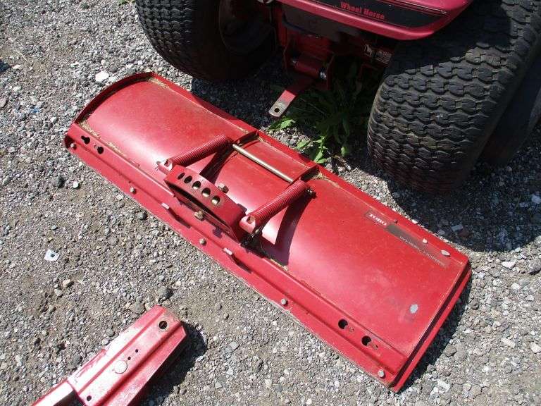 Wheel Horse 520-H Garden Tractor with 48" cutting deck, snowblade ...