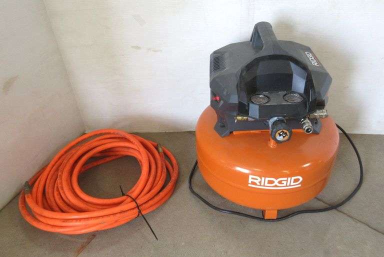 Ridgid 6-gallon pancake air compressor with air hose, like new ...