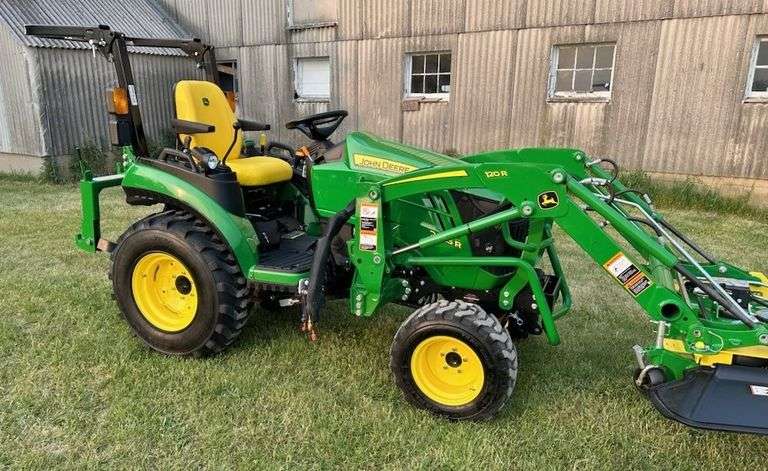 2022 John Deere 2025R Compact Tractor, (26 Hours), 60" Autoconnect ...