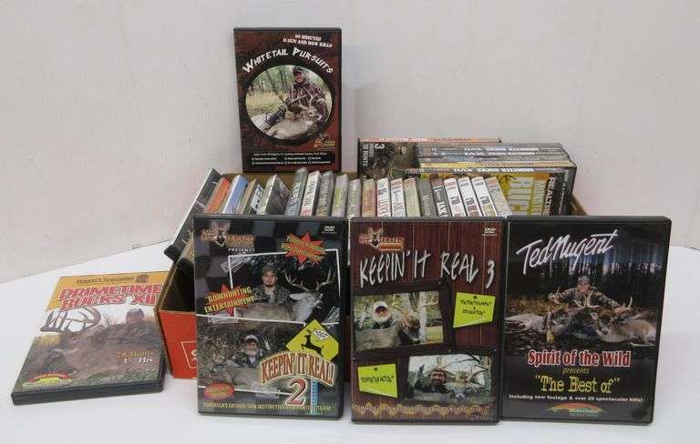 (32) Assorted Hunting DVDs Realtree Monster Bucks, Bow Hunting, Ted ...