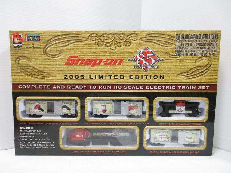 HO scale snap-on tools, 85th anniversary train set, 2005 - Albrecht ...